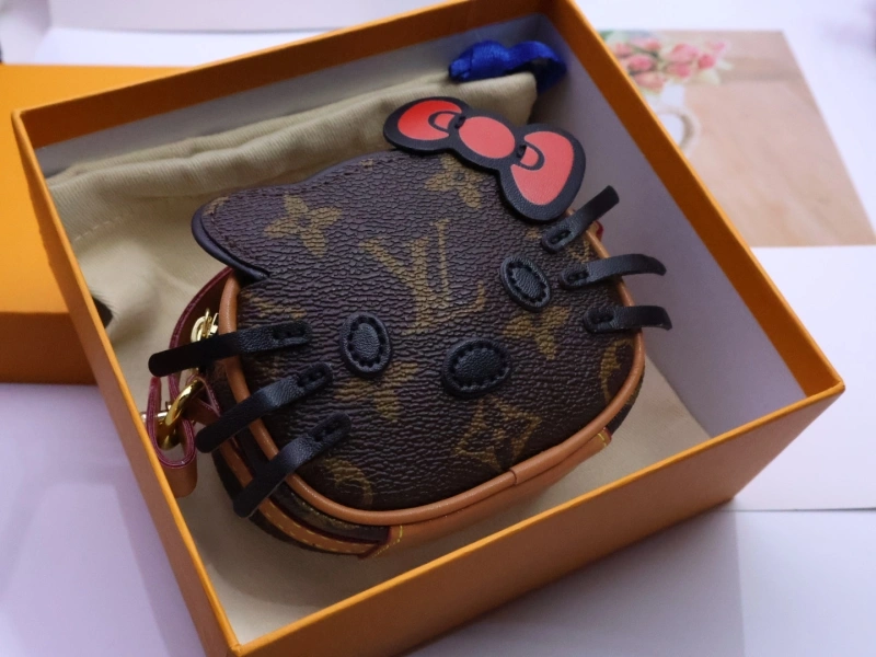 Value-priced Louis Vuitton Mobile Cases