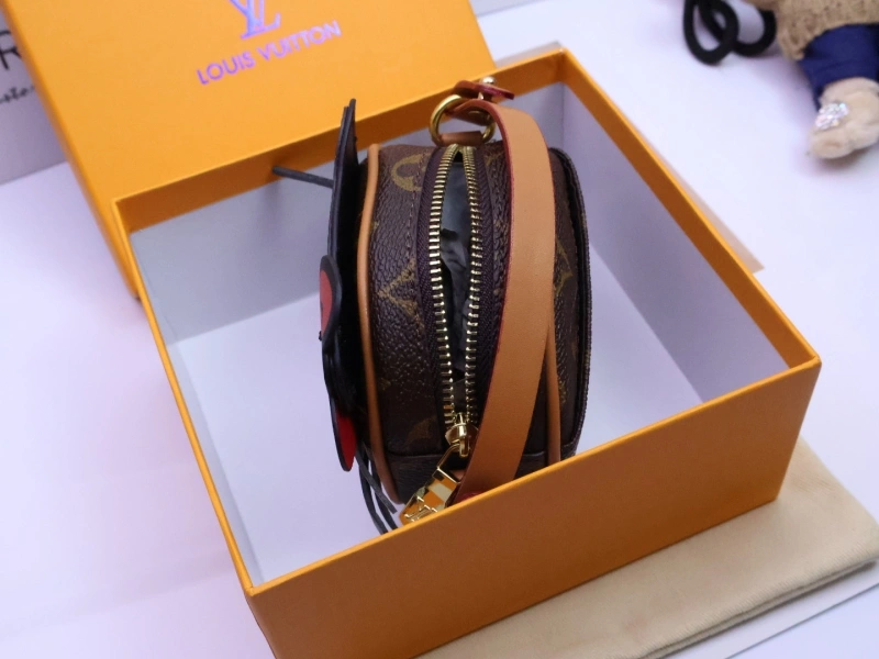 Value-priced Louis Vuitton Mobile Cases