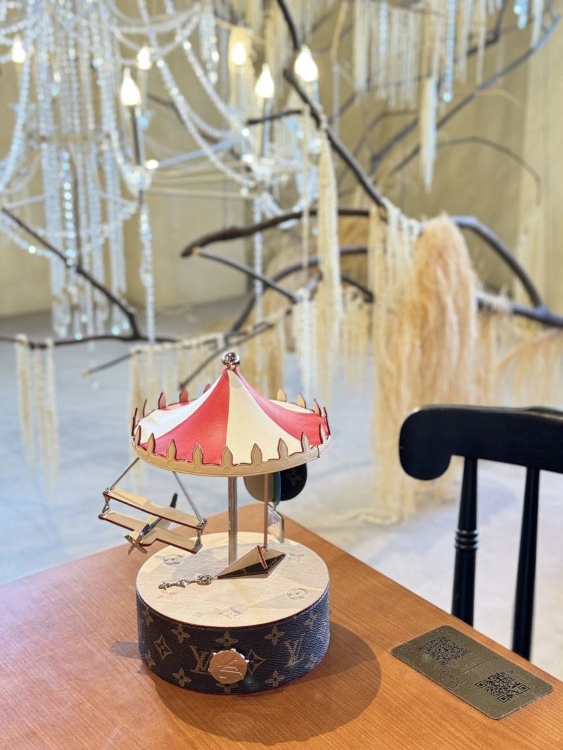 Accurate model Louis Vuitton Music Boxes