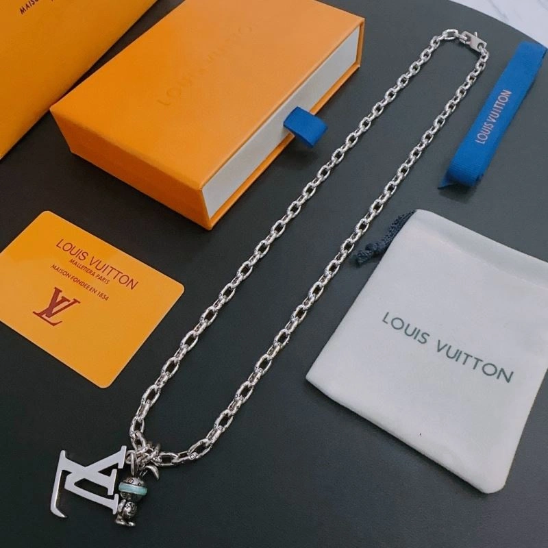 Inexpensive Louis Vuitton Necklaces