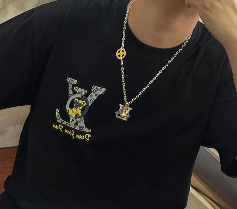 Low-cost Louis Vuitton Necklaces