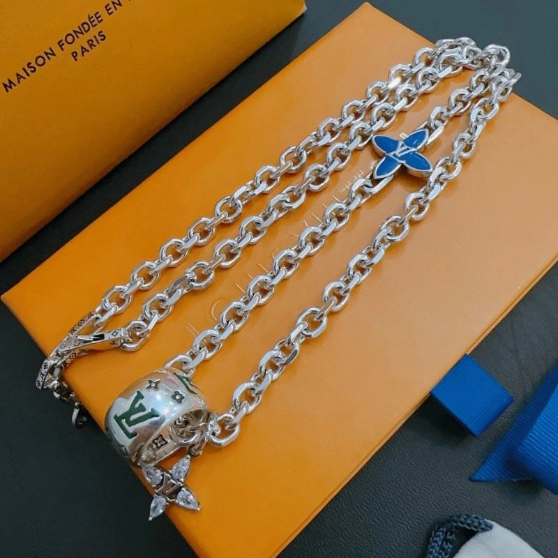 Legit Louis Vuitton Necklaces