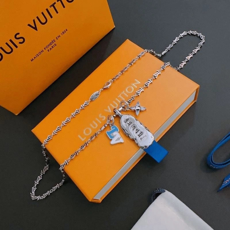 Value-priced Louis Vuitton Necklaces