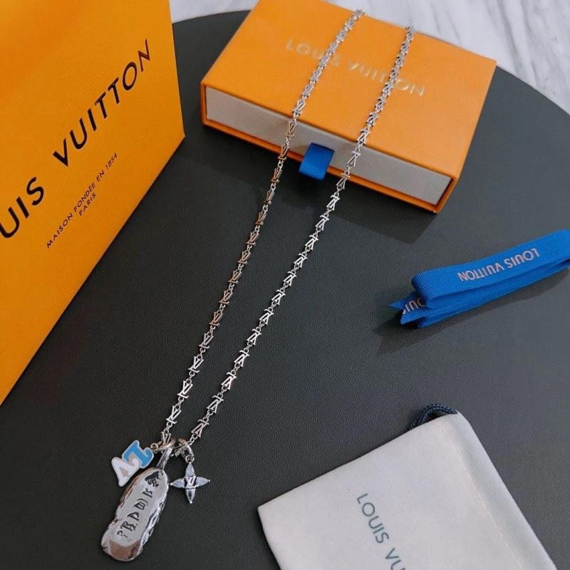 Value-priced Louis Vuitton Necklaces