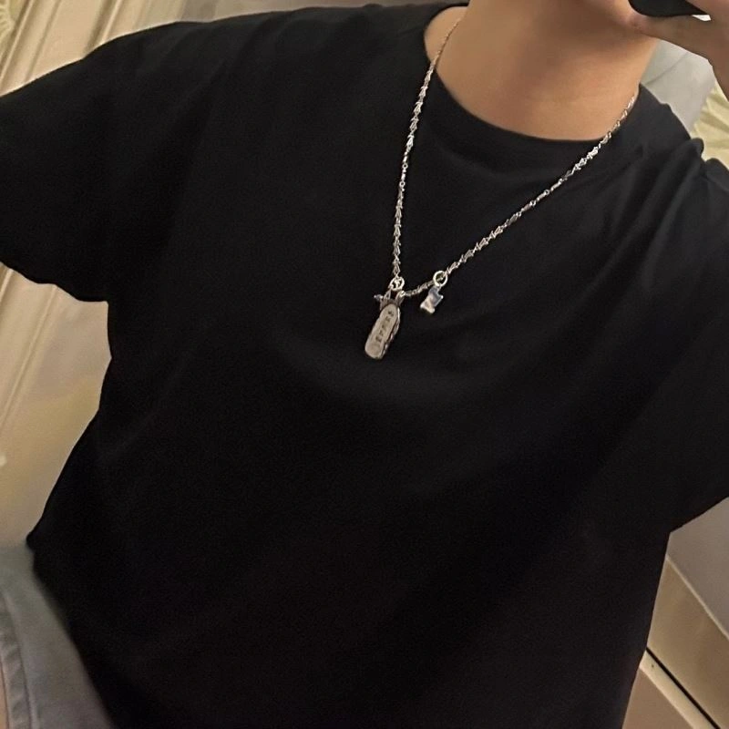 Value-priced Louis Vuitton Necklaces