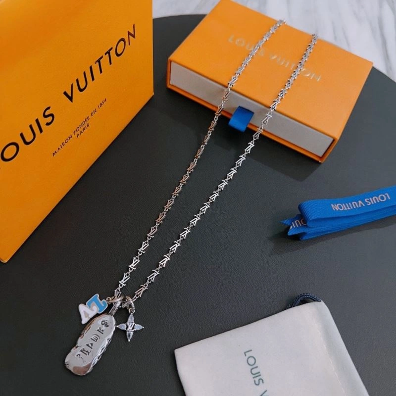 Value-priced Louis Vuitton Necklaces