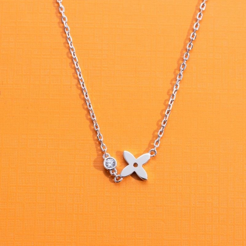 Mirror quality Louis Vuitton Necklaces