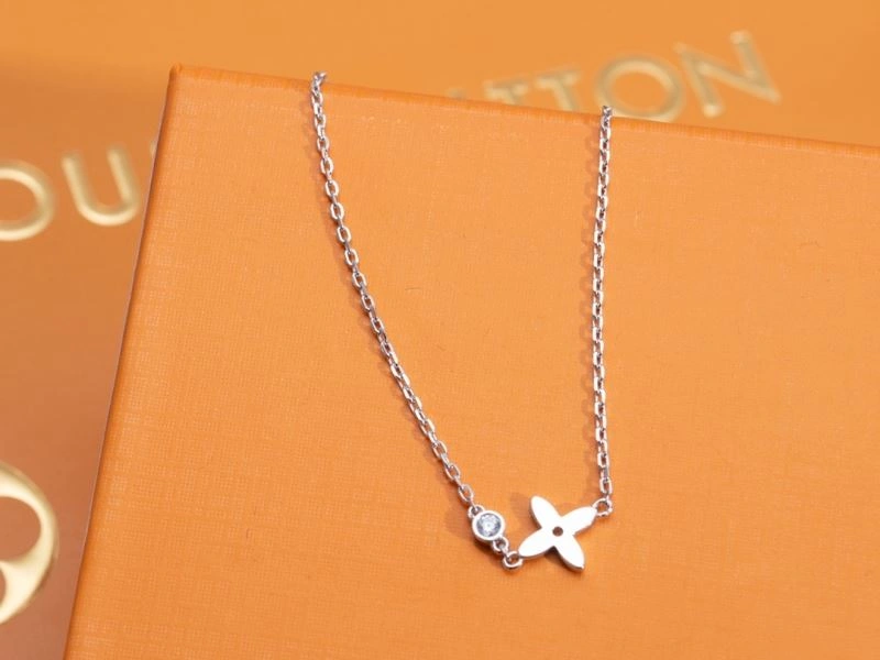 Mirror quality Louis Vuitton Necklaces