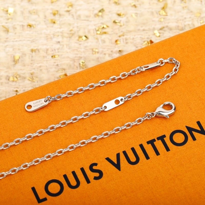 High accuracy Louis Vuitton Necklaces