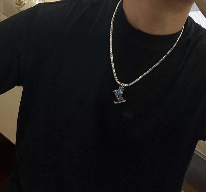 Economical Louis Vuitton Necklaces