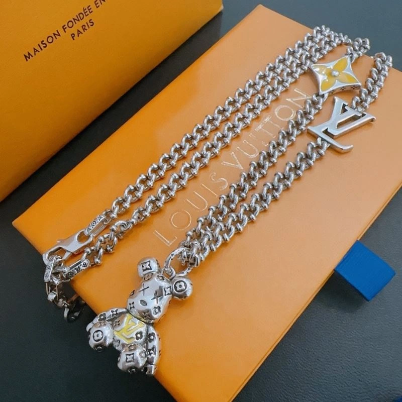 Indistinguishable Louis Vuitton Necklaces
