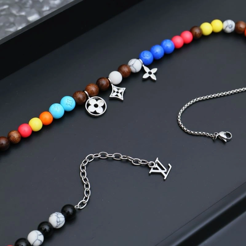 Top mirror Louis Vuitton Necklaces