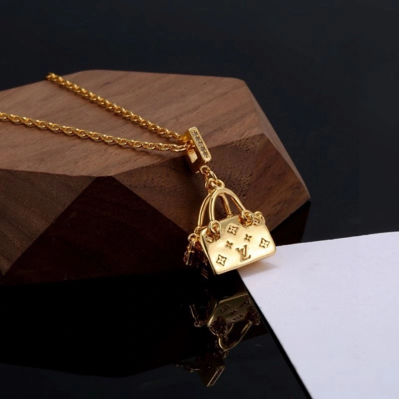 Reasonably priced Louis Vuitton Necklaces