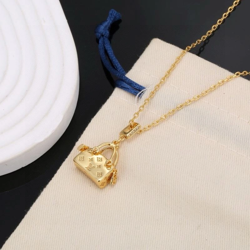 Reasonably priced Louis Vuitton Necklaces