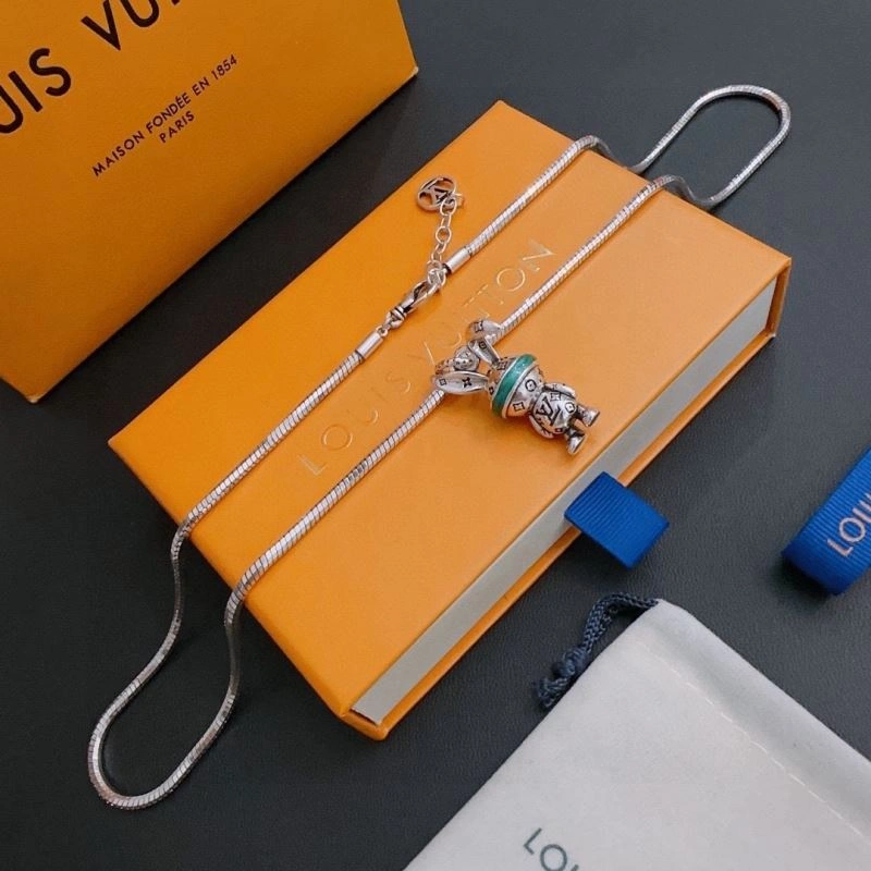 Inexpensive Louis Vuitton Necklaces
