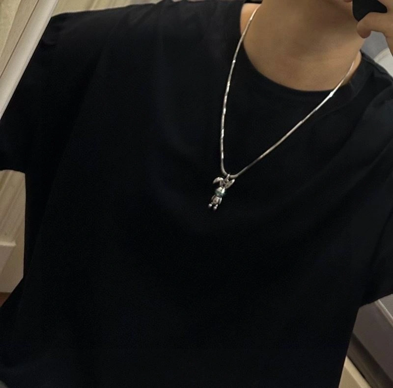 Inexpensive Louis Vuitton Necklaces