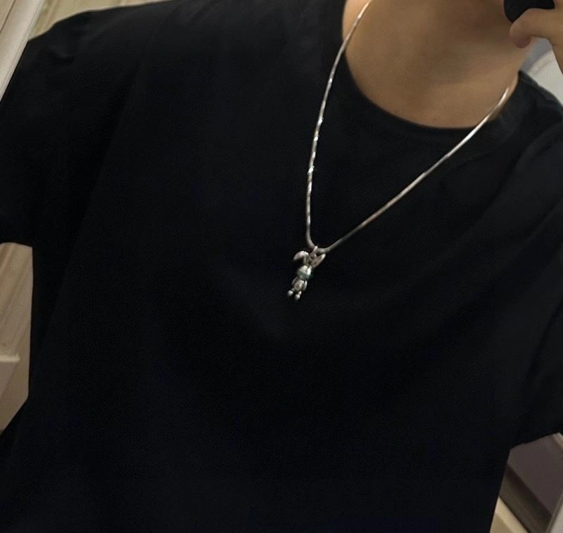 Inexpensive Louis Vuitton Necklaces