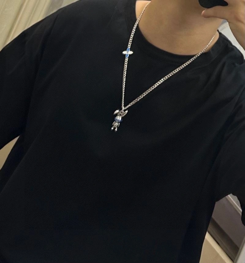 Exact replica Louis Vuitton Necklaces
