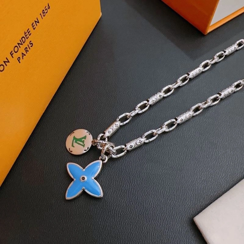 Accurate model Louis Vuitton Necklaces