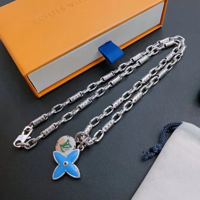 Accurate model Louis Vuitton Necklaces