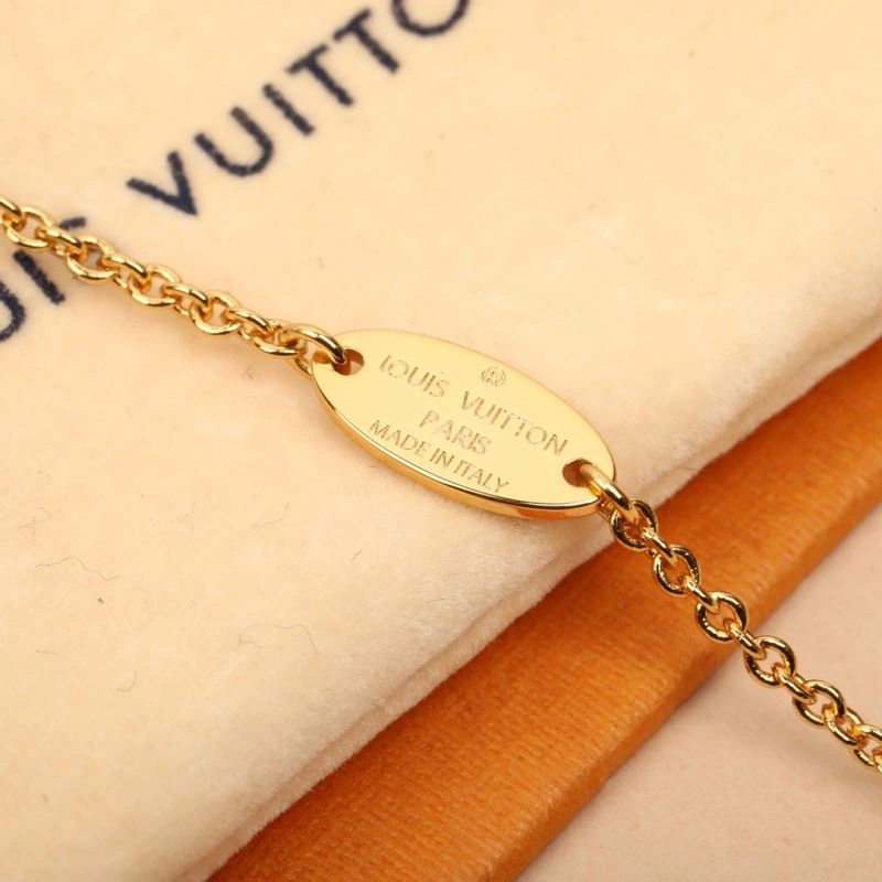Accurate model Louis Vuitton Necklaces