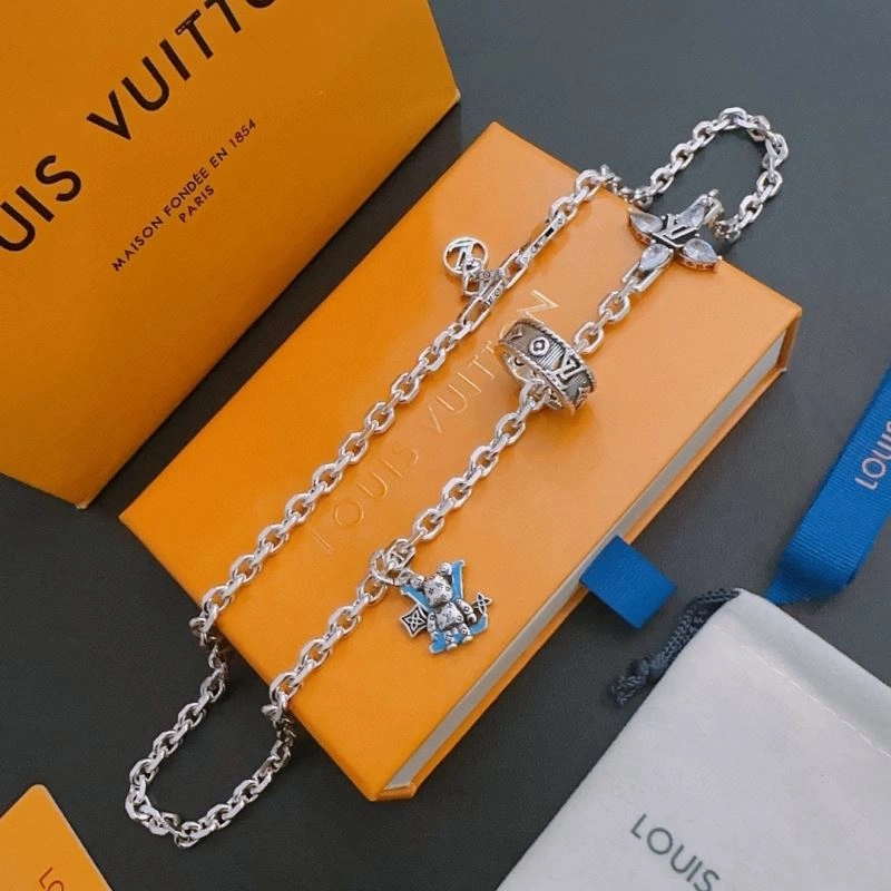 Legit Louis Vuitton Necklaces