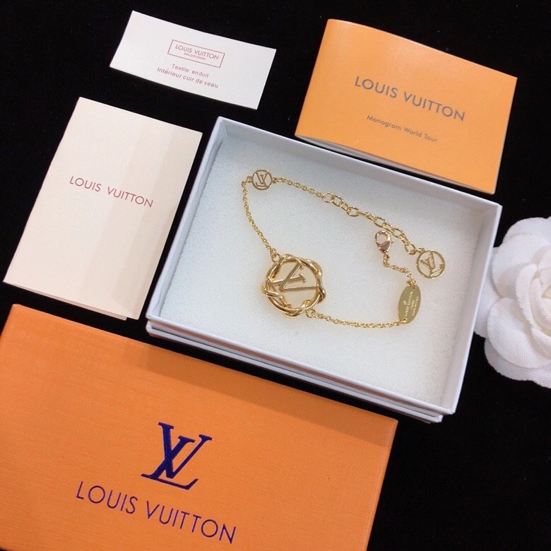 Inexpensive Louis Vuitton Necklaces