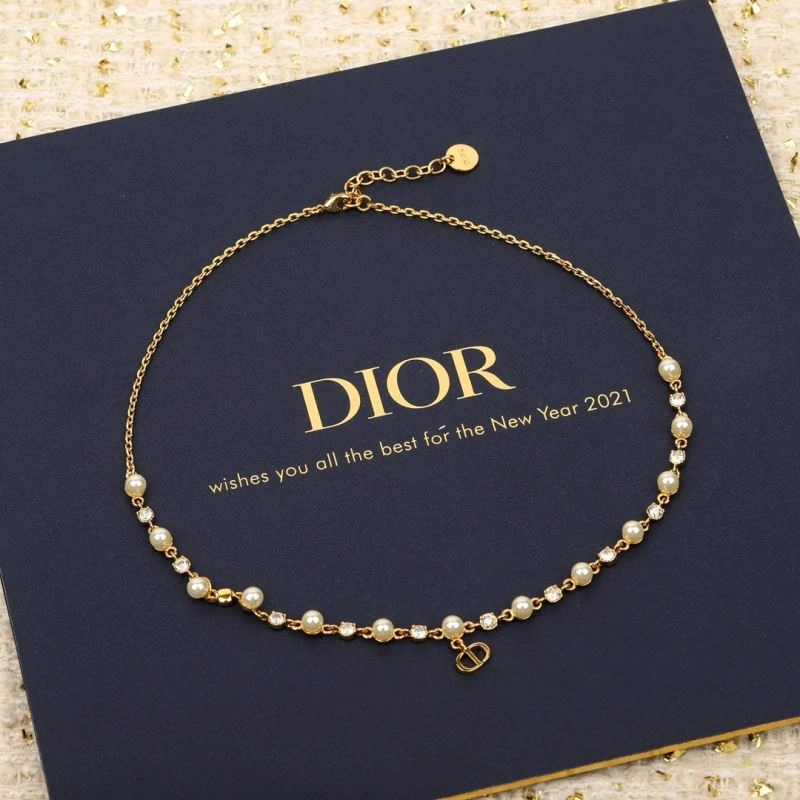 Reasonably priced Louis Vuitton Necklaces
