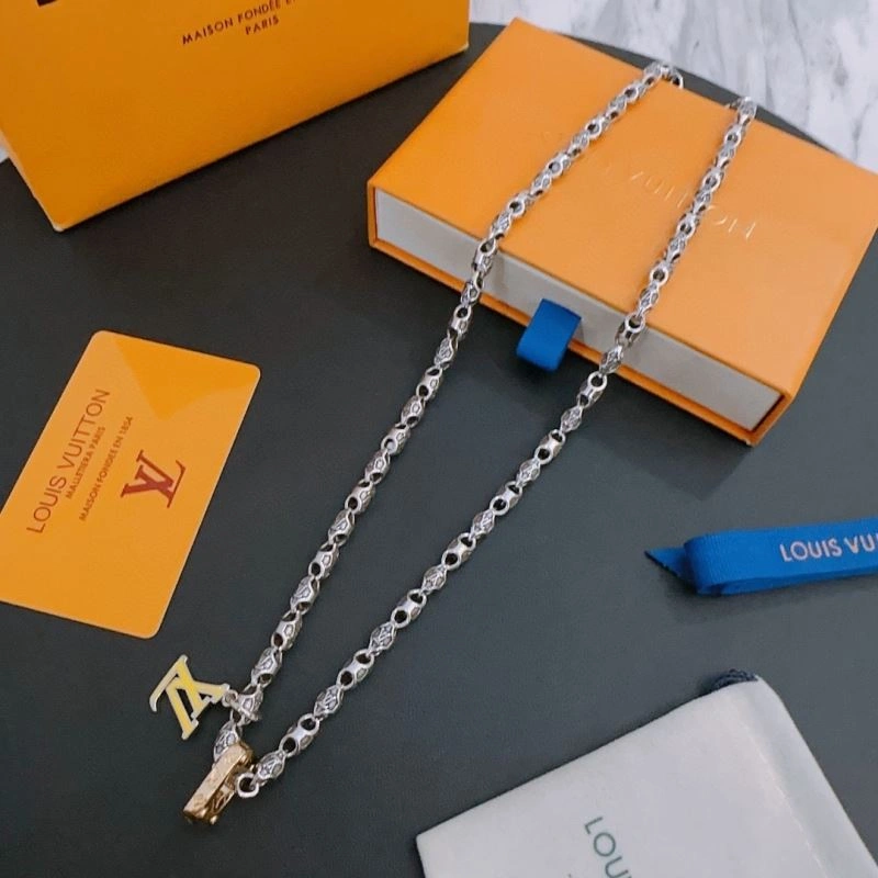 Low-cost Louis Vuitton Necklaces