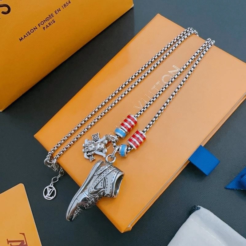 Inexpensive Louis Vuitton Necklaces