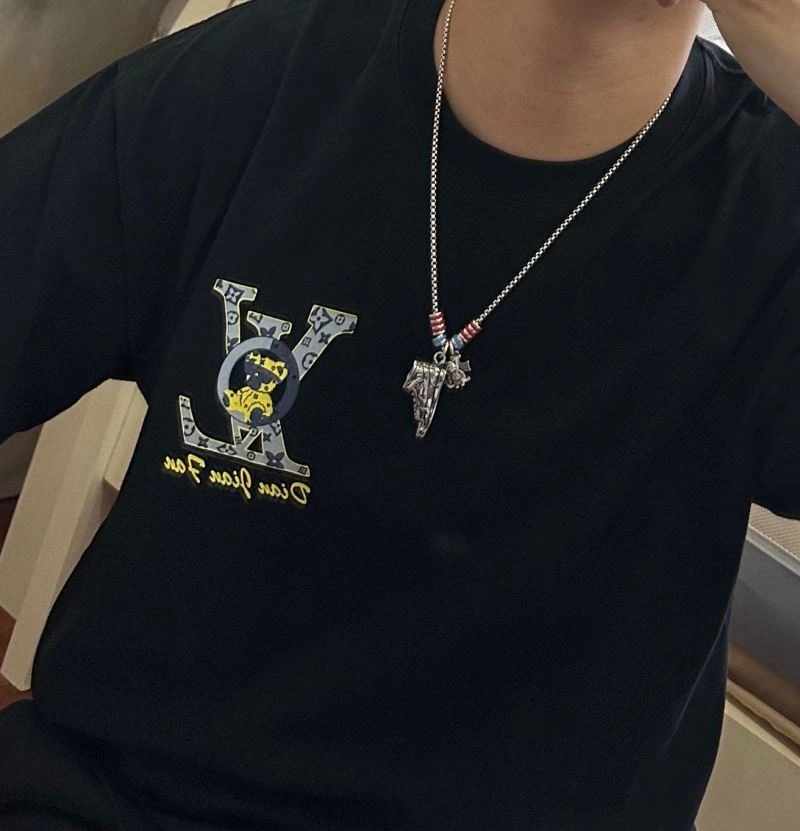 Inexpensive Louis Vuitton Necklaces