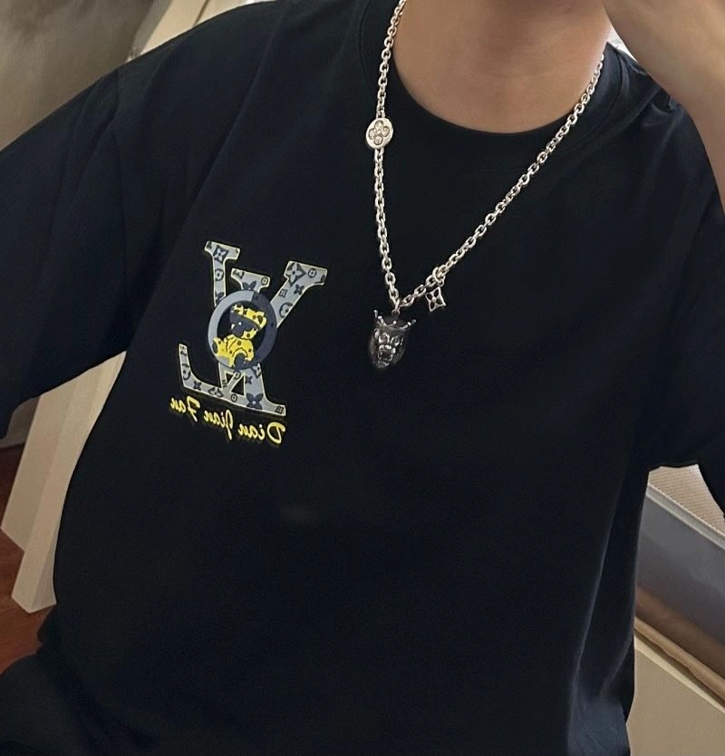 Real Louis Vuitton Necklaces
