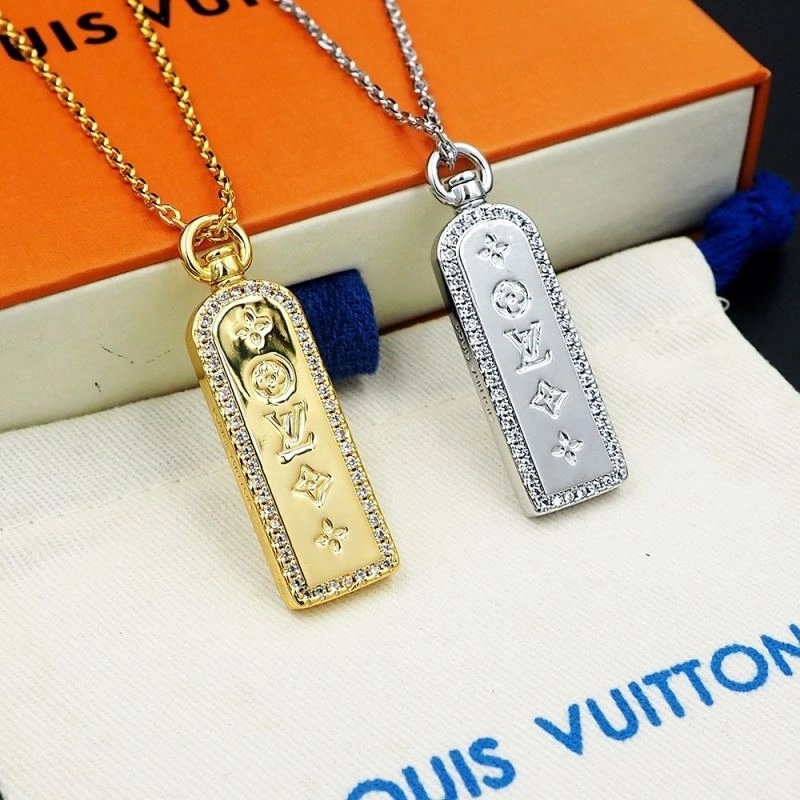 Brand-authenticated Louis Vuitton Necklaces
