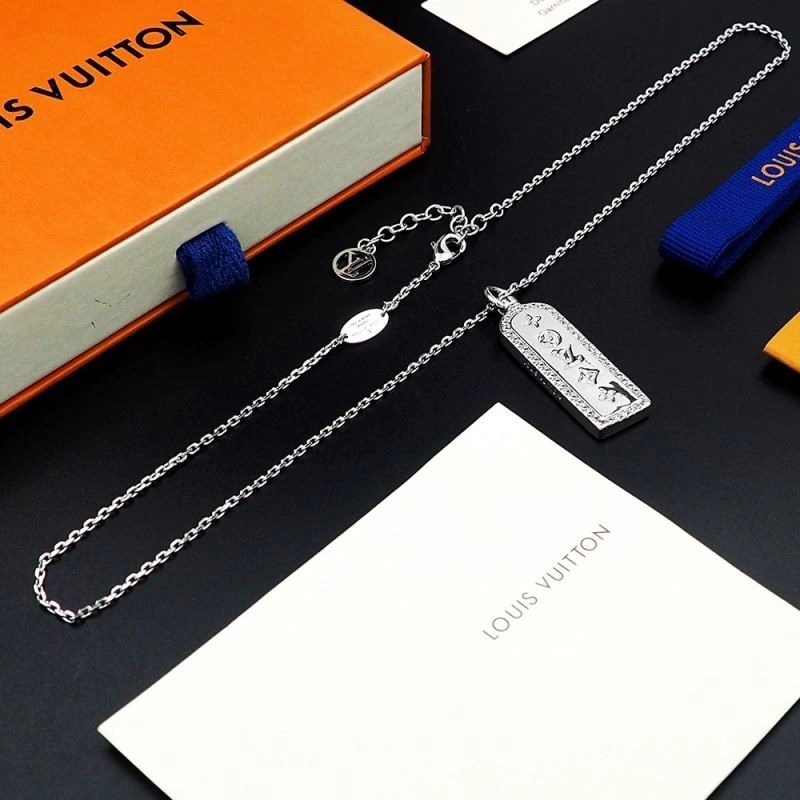 Brand-authenticated Louis Vuitton Necklaces
