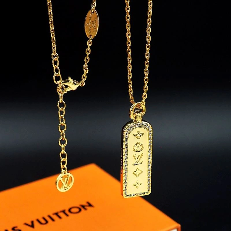 Low-cost Louis Vuitton Necklaces
