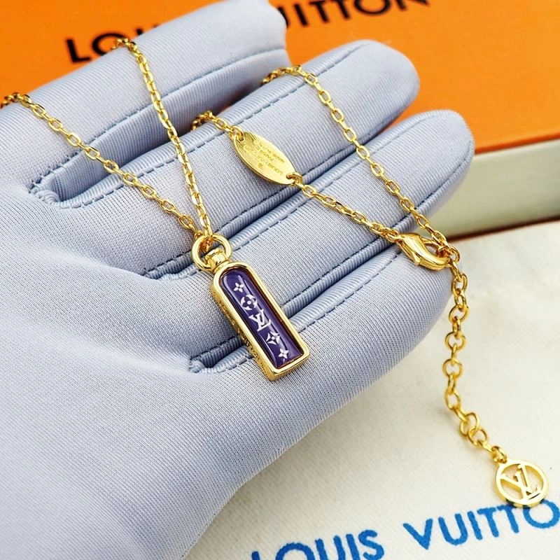 High accuracy Louis Vuitton Necklaces