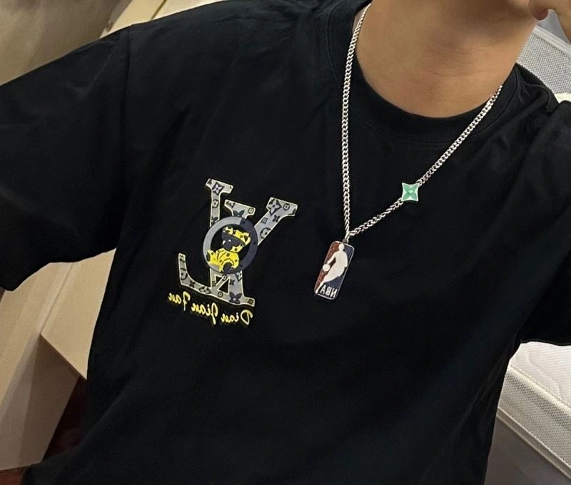 Real Louis Vuitton Necklaces