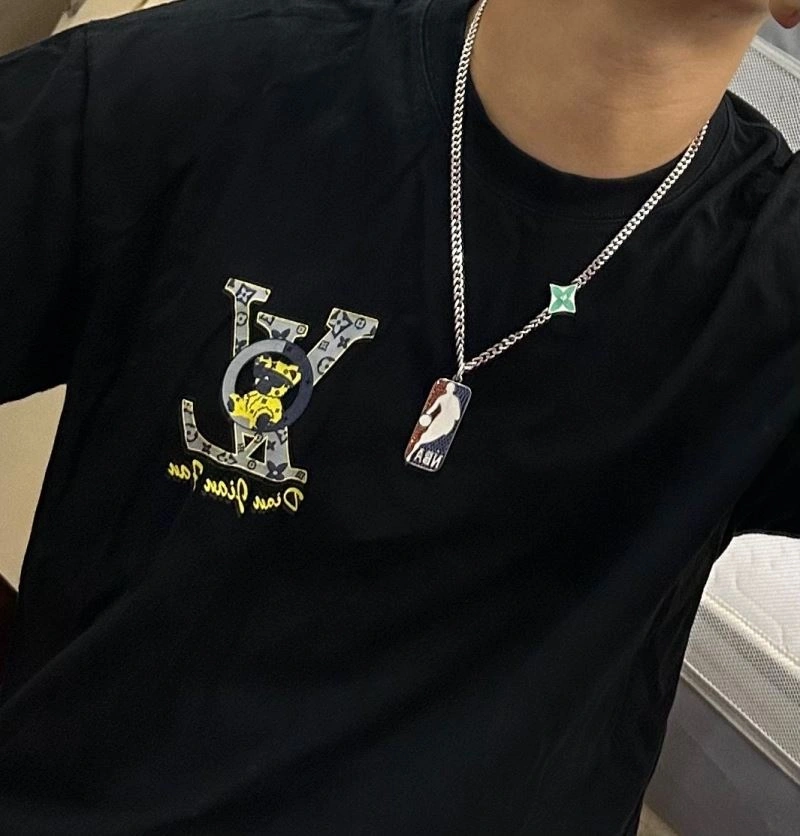 Real Louis Vuitton Necklaces