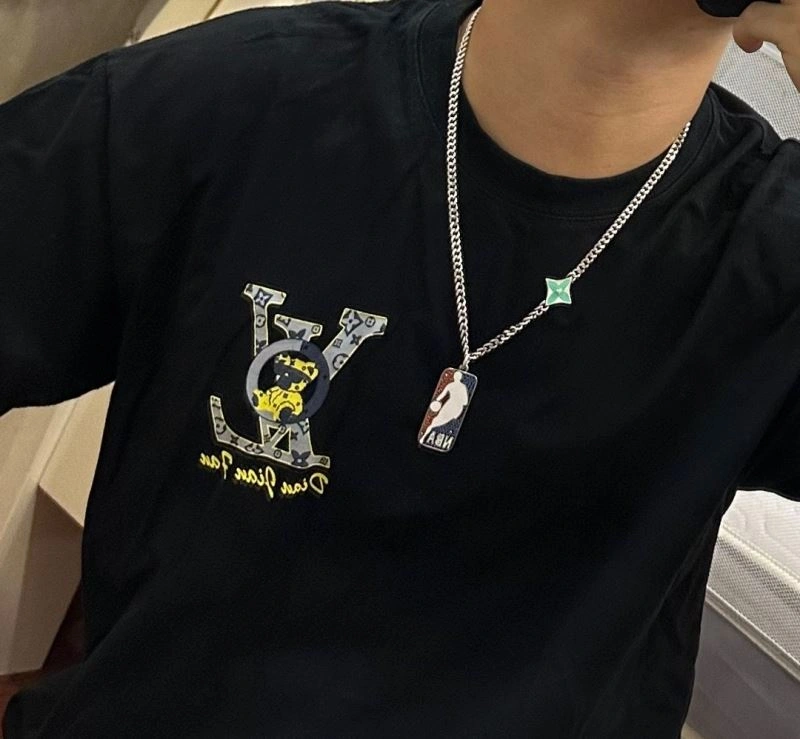 Real Louis Vuitton Necklaces
