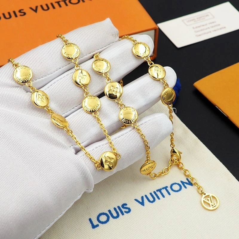 Bargain Louis Vuitton Necklaces
