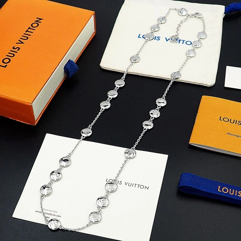 Cut-rate Louis Vuitton Necklaces