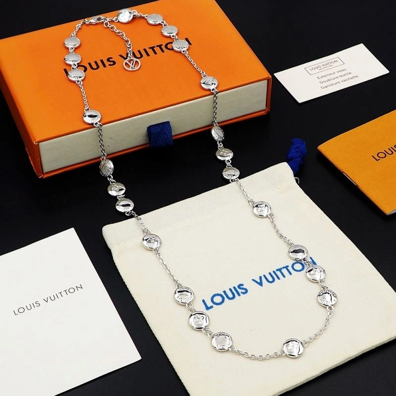 Cut-rate Louis Vuitton Necklaces