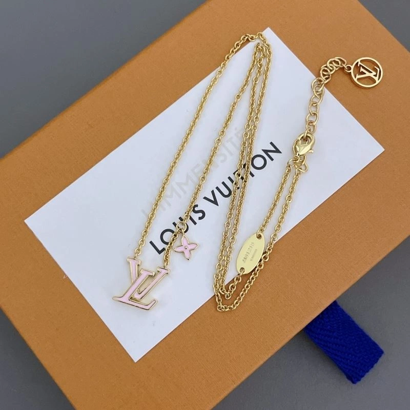 Discounted Louis Vuitton Necklaces