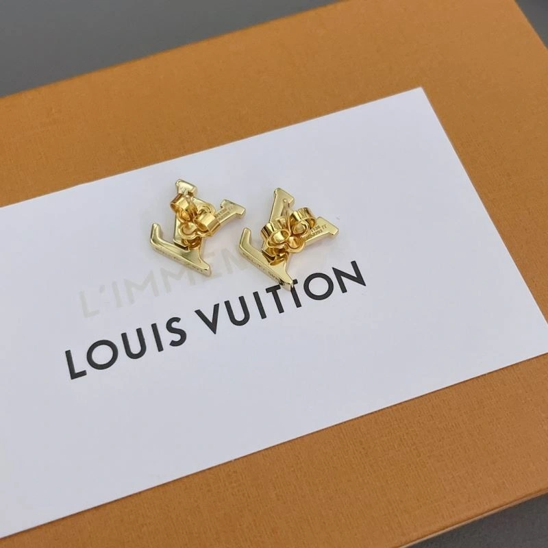 Discounted Louis Vuitton Necklaces
