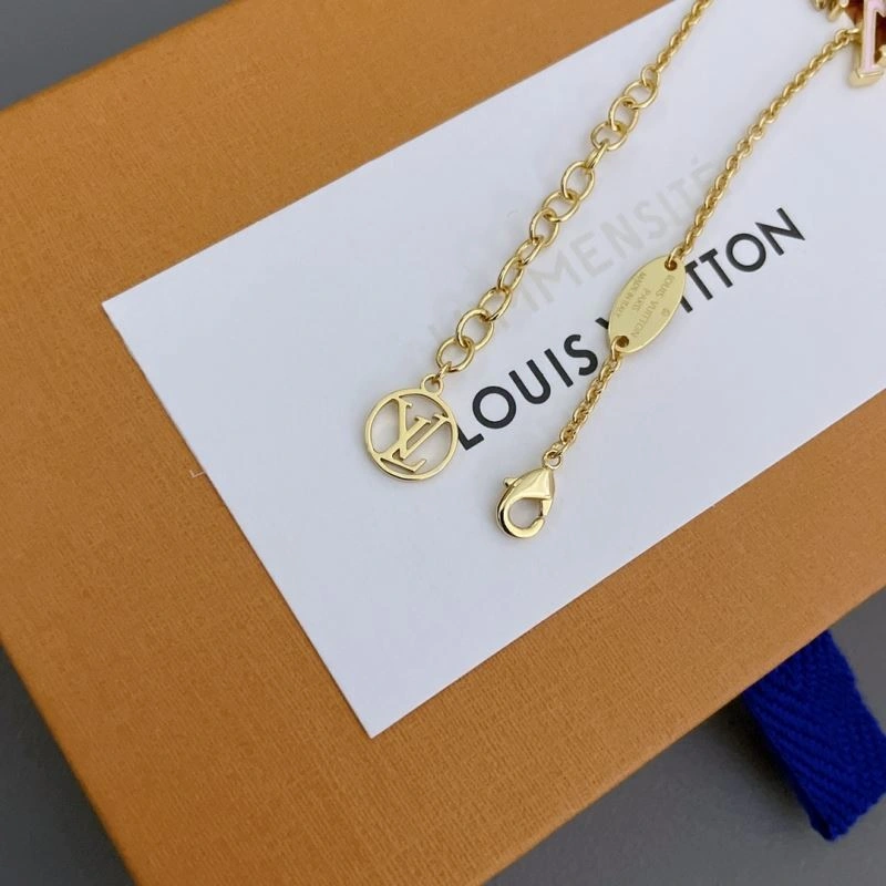 Discounted Louis Vuitton Necklaces