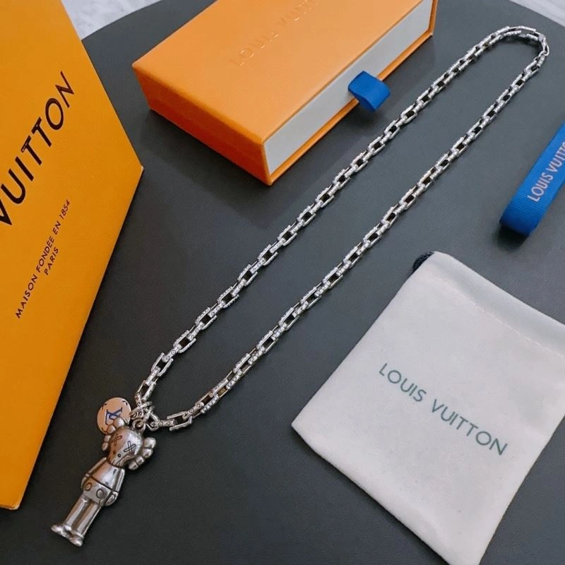 Low-cost Louis Vuitton Necklaces