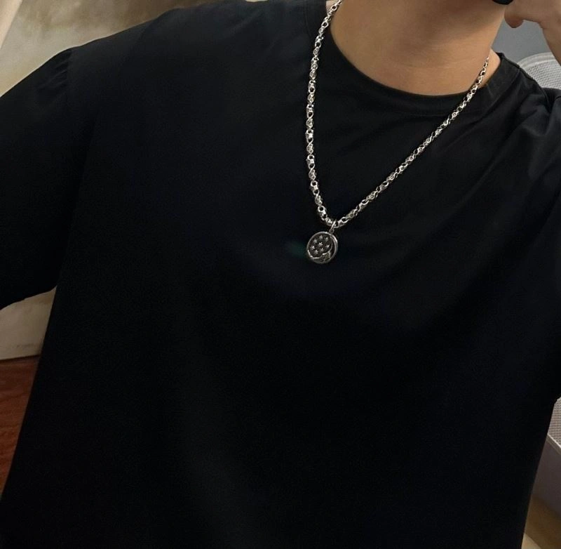 Reasonably priced Louis Vuitton Necklaces