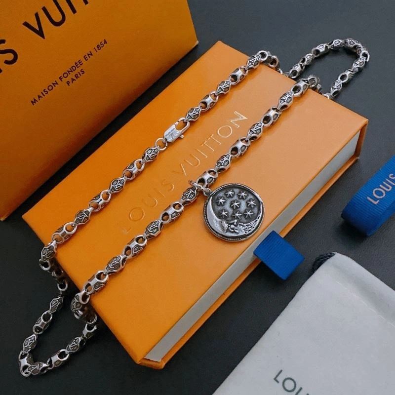 Reasonably priced Louis Vuitton Necklaces