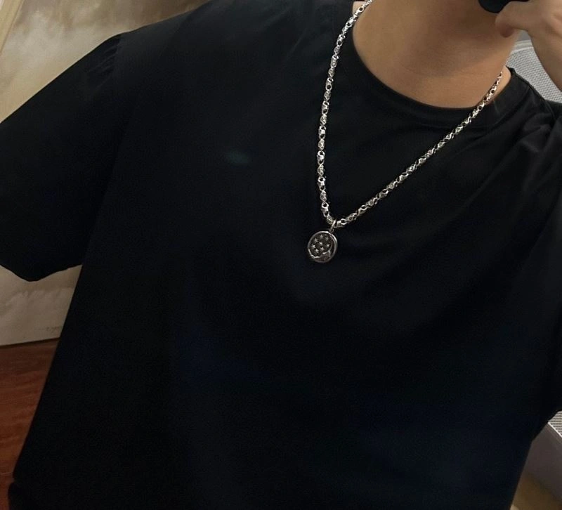 Reasonably priced Louis Vuitton Necklaces