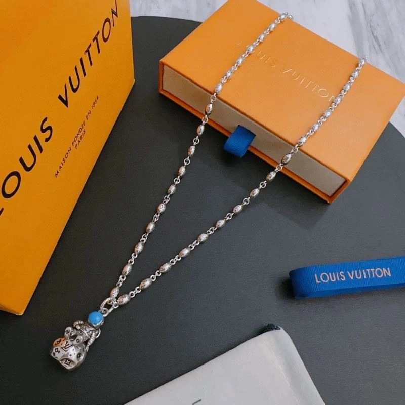 1:1 copy Louis Vuitton Necklaces